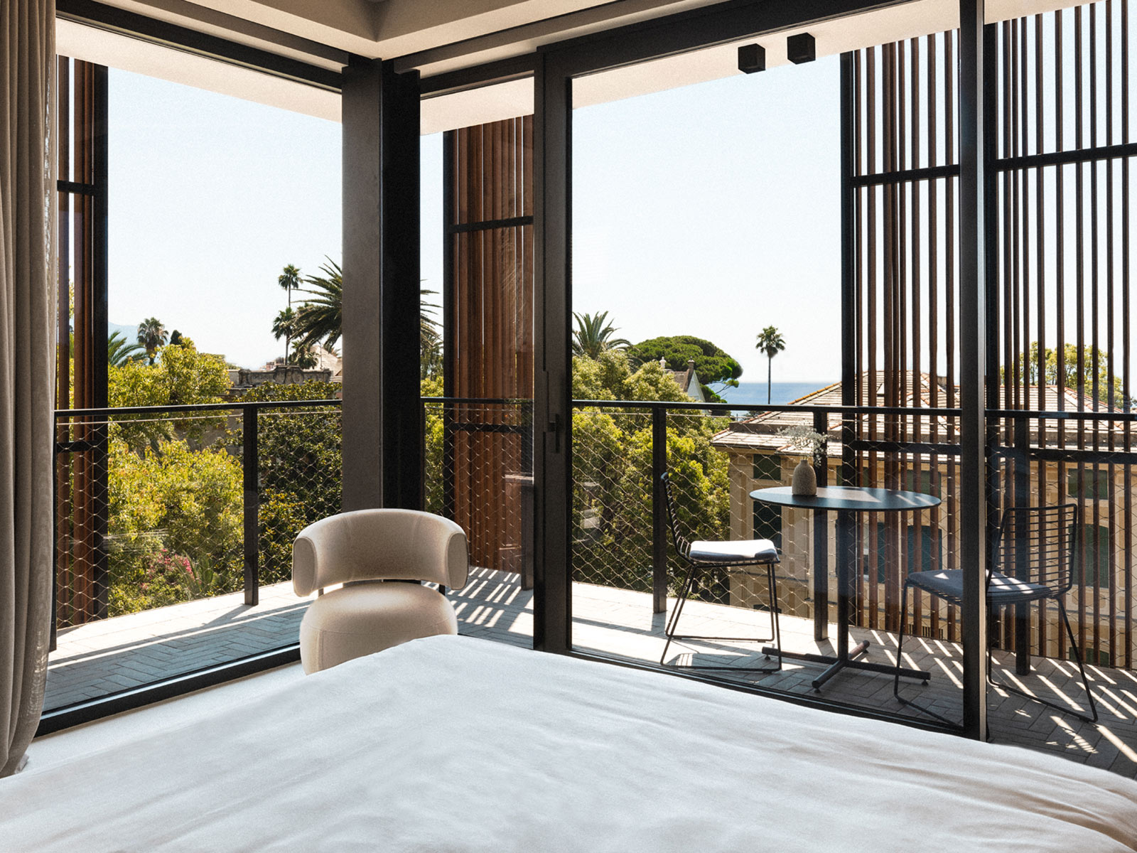 Rooms and Suites - Luxurious Abodes in Nature's Heart - Capitolo Riviera